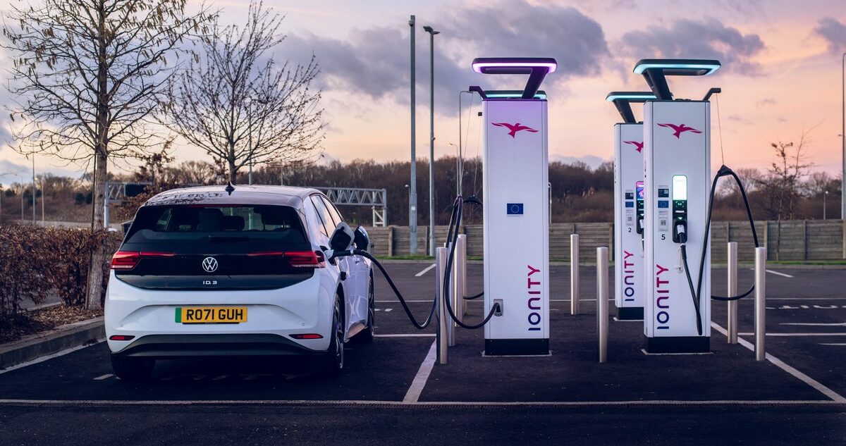 Octopus Electroverse launches EV charging solution for businesses