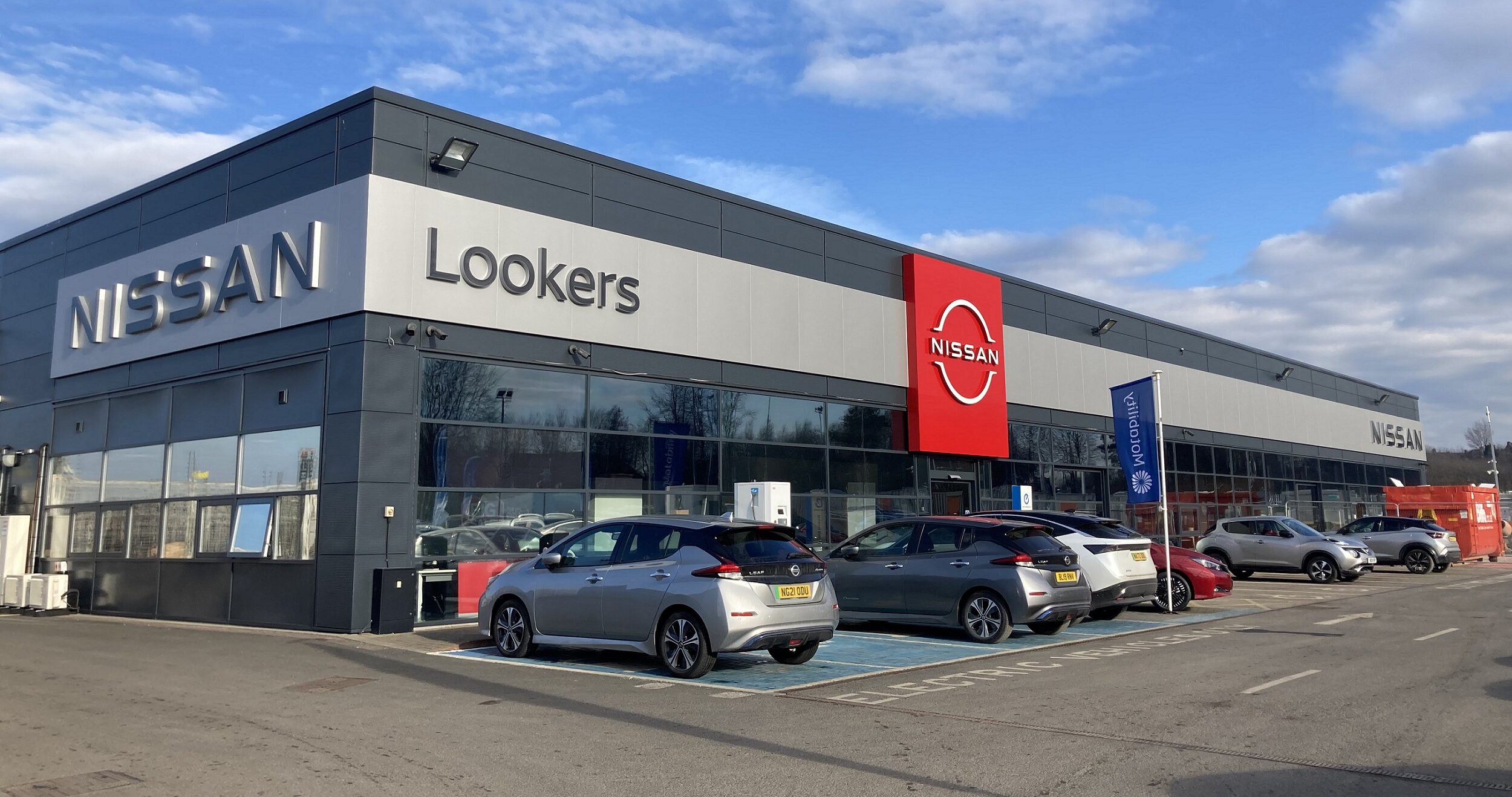 Lookers to be bought by Canada's Alpha Auto Group - FleetPoint