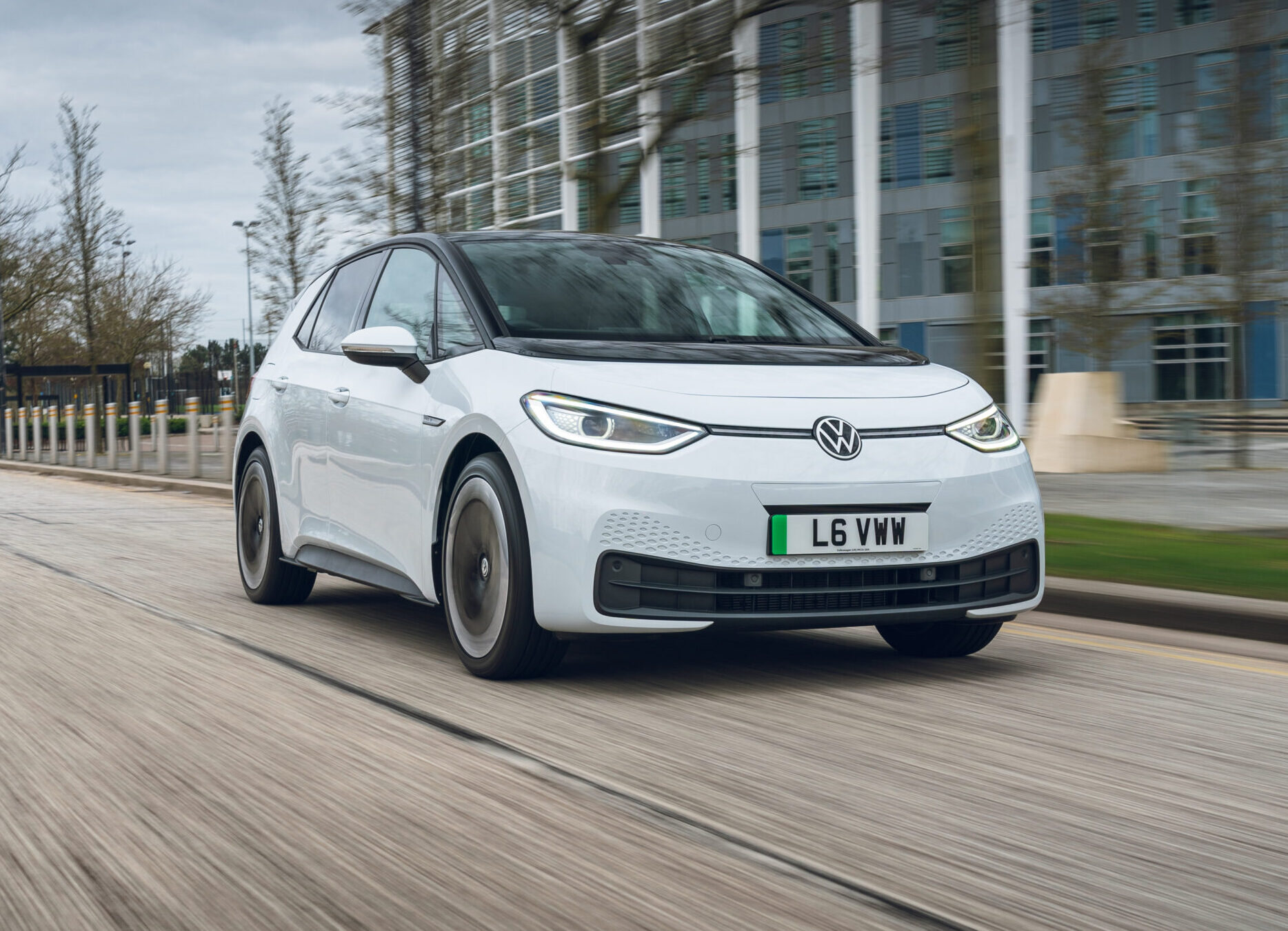 Moving towards EV fleets – Debunking EV myths - FleetPoint